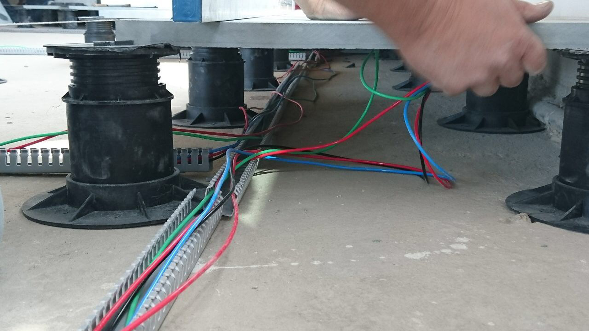 Piso Elevado - Construtora Brick